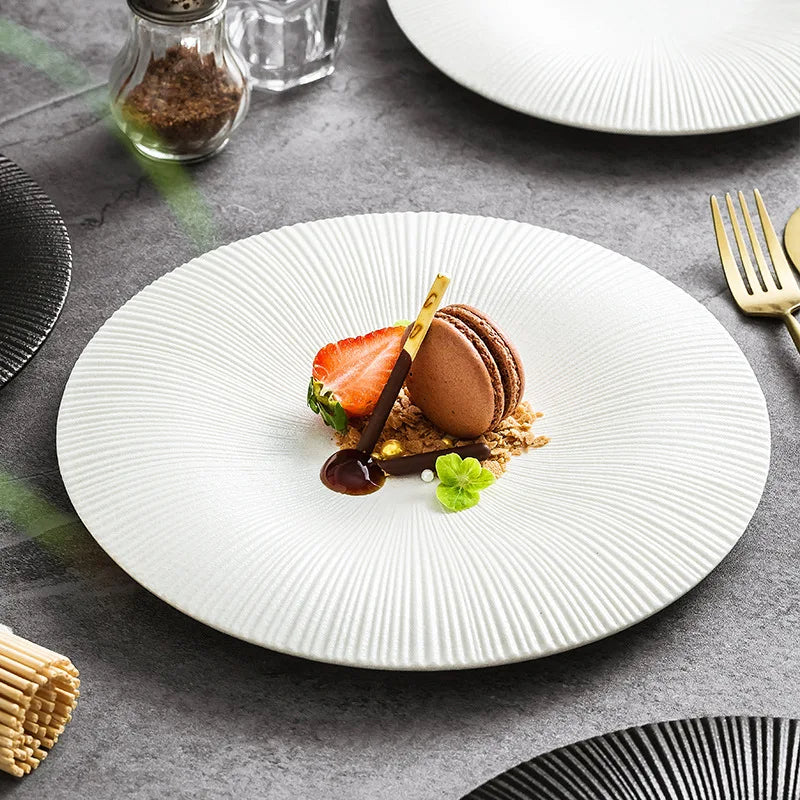 Elegant Textured Dessert Plates for Stylish Dining